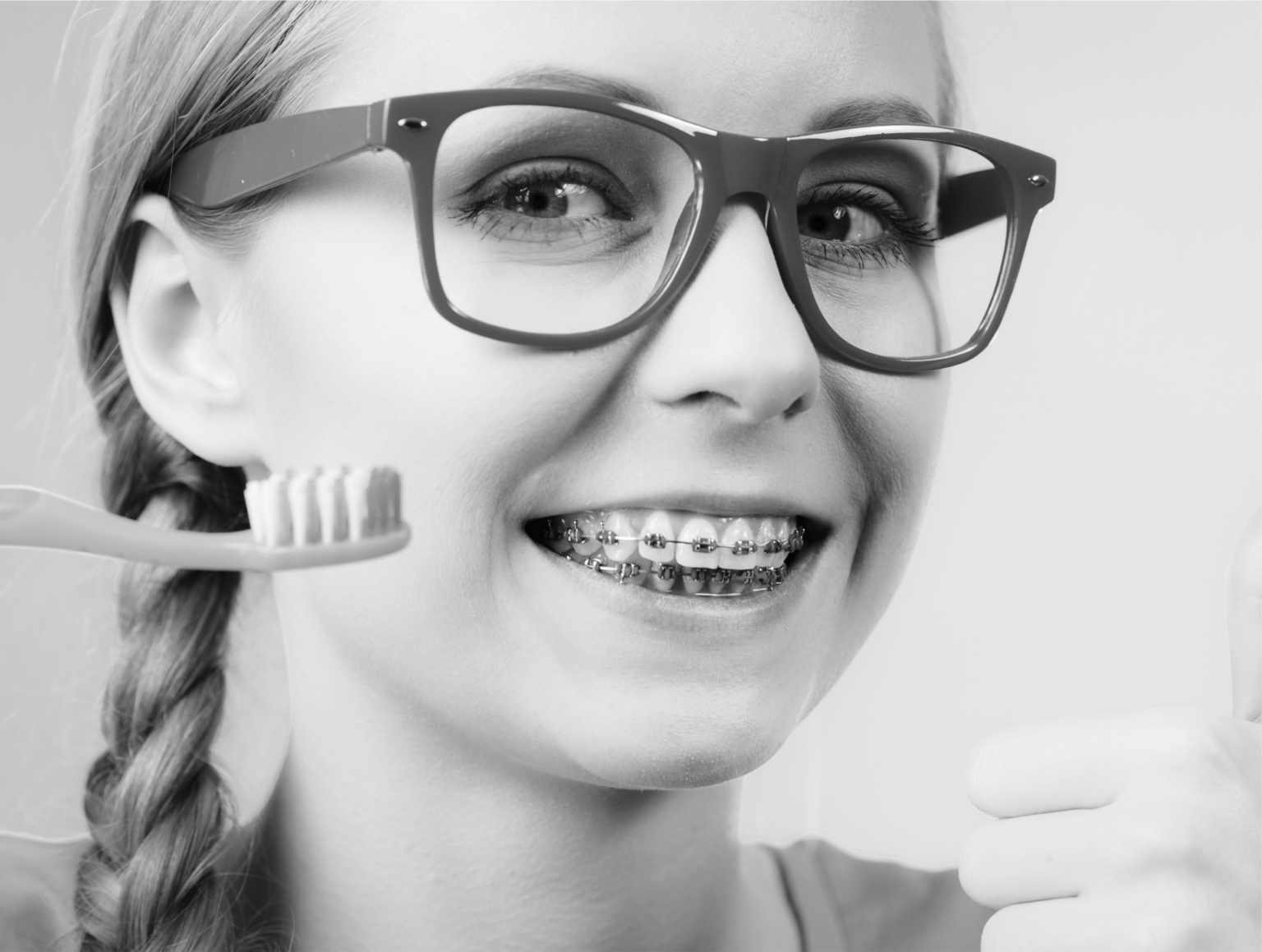Frenillos metálicos - Clínica Dental Santa blanca